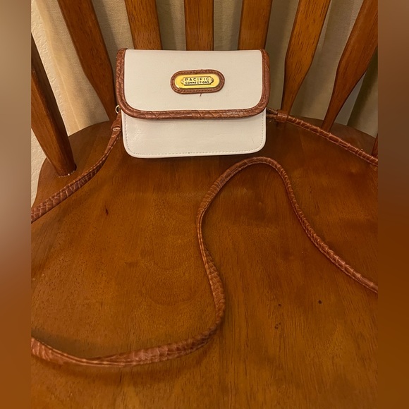 Pacific Connections | Bags | Pacific Connections Please Check All ...